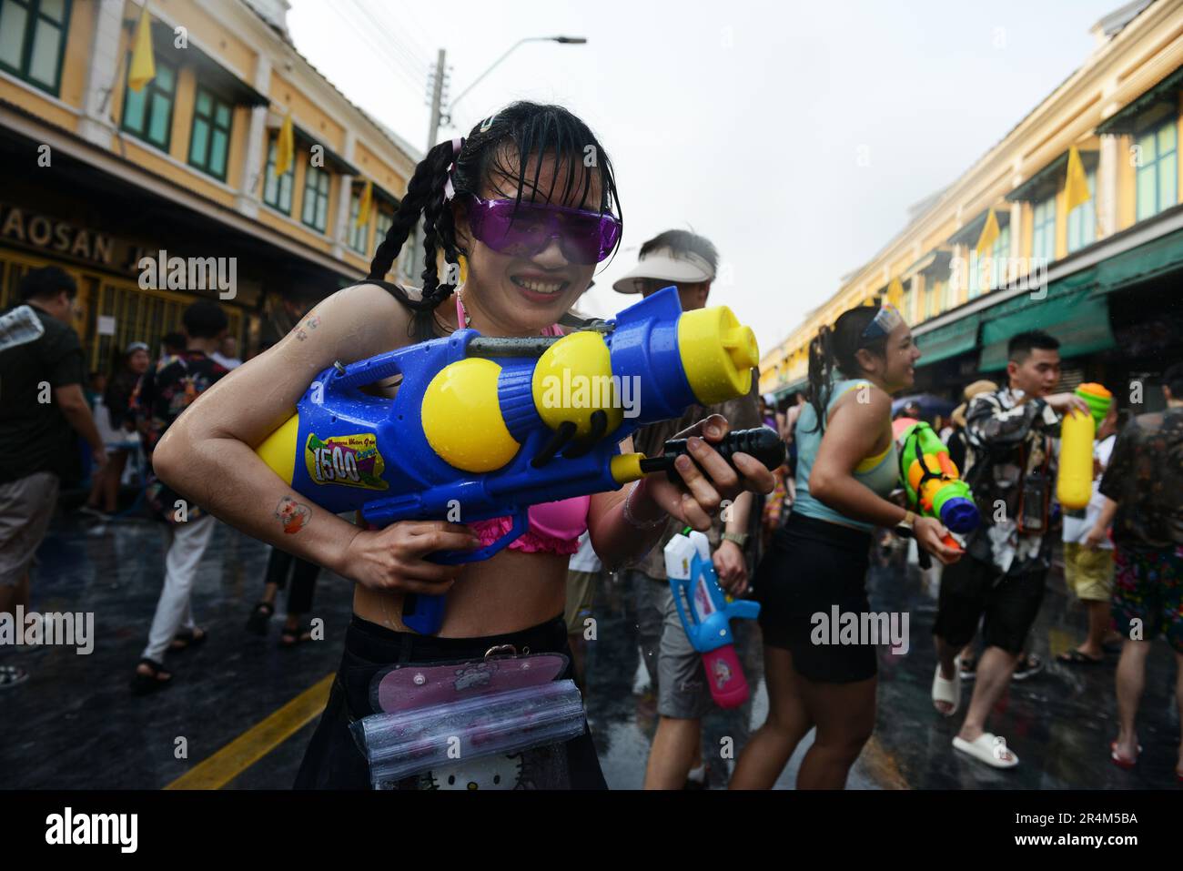 Songkran water splashing celebrations on Tanao Road by Khaosan Road in ...