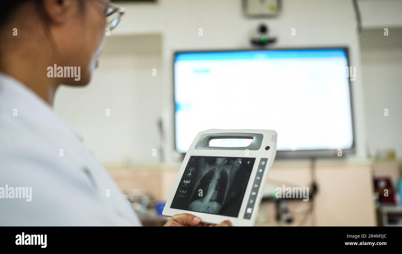 5g hospital hi-res stock photography and images - Alamy