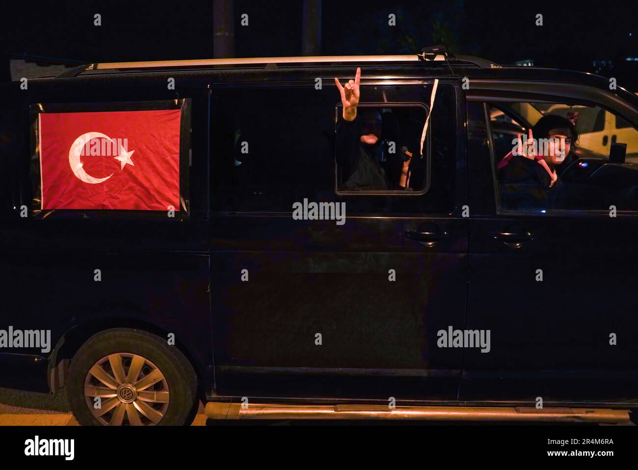 Turkey wolf sign hi-res stock photography and images - Alamy