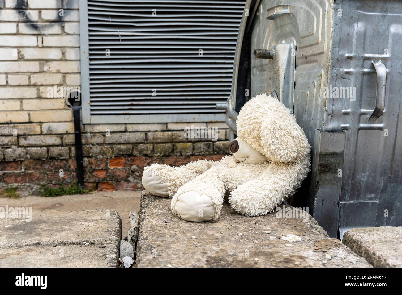 Betrayal misery hi-res stock photography and images - Alamy