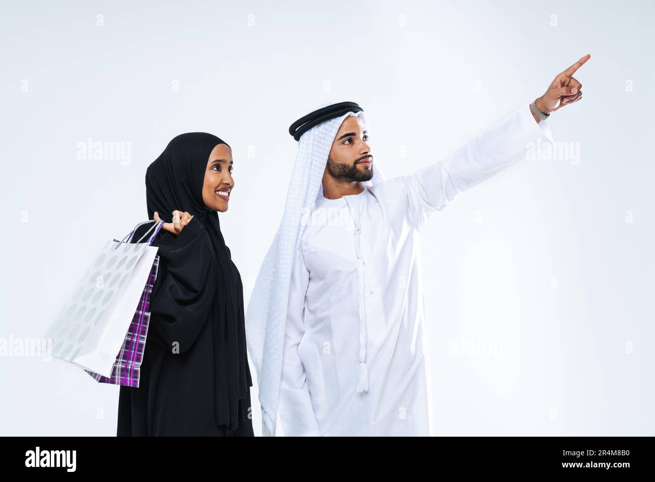 Beautiful arab middle-eastern happy couple of lovers wearing ...