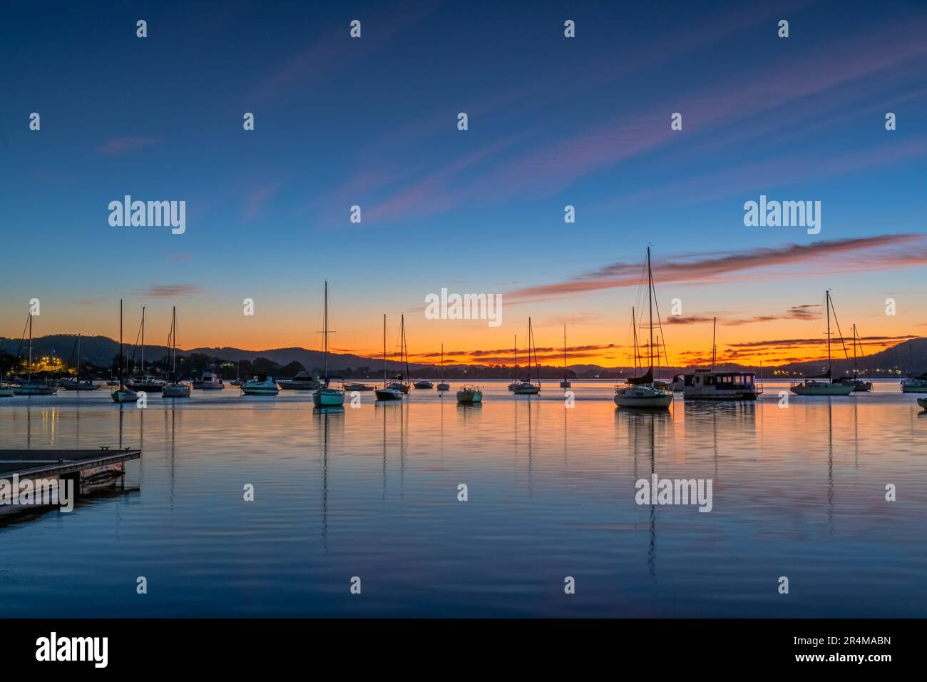 High cloud sunrise over Brisbane Water at Koolewong and Tascott on the ...