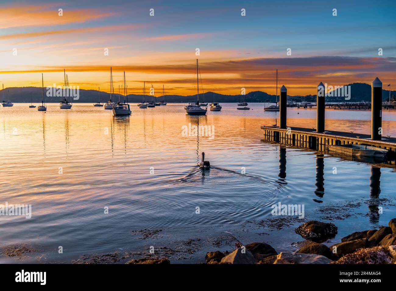 High cloud sunrise over Brisbane Water at Koolewong and Tascott on the ...