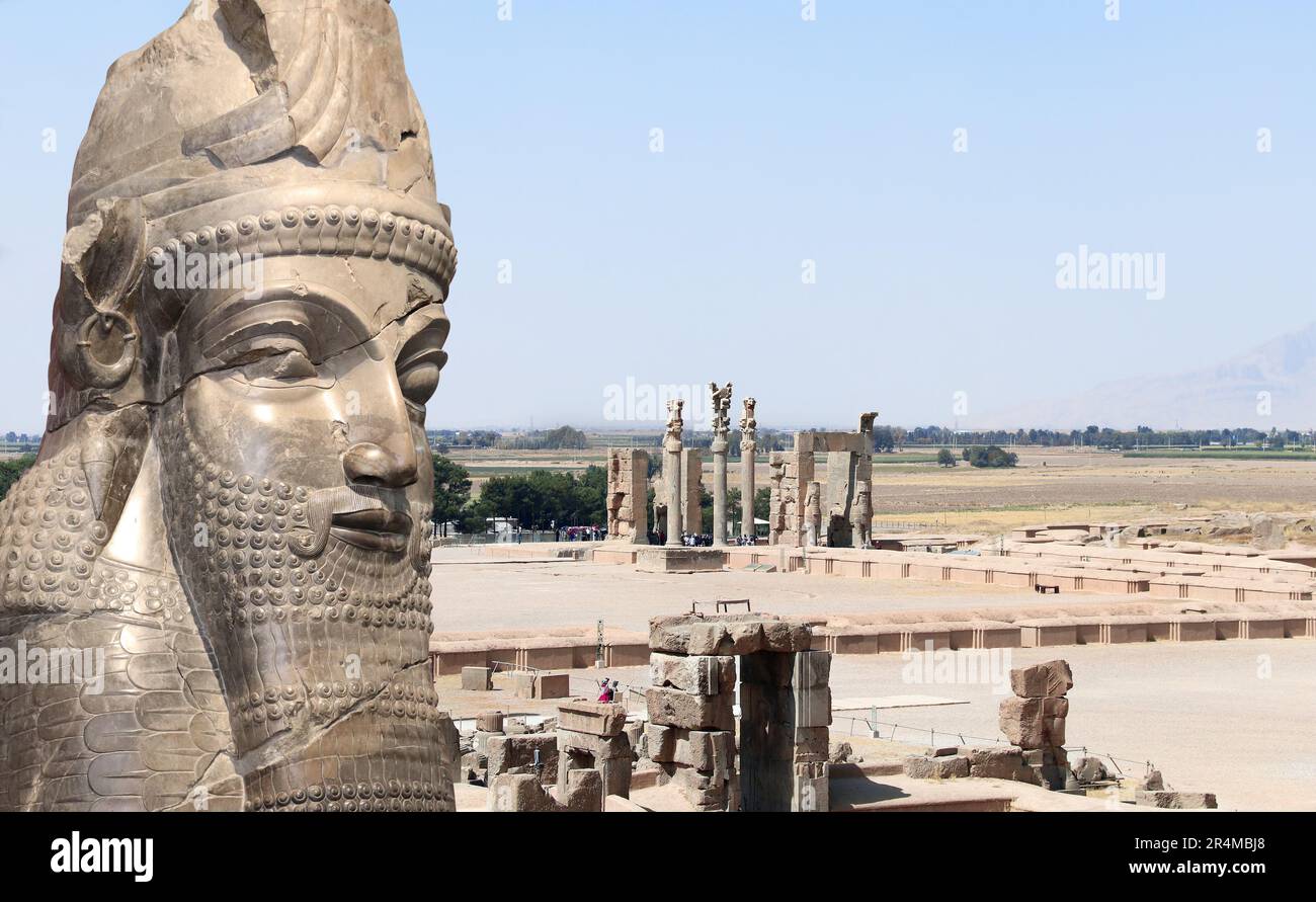 Xerxes Statue File:Column Capital In The Form Of A Man Bull, Iran,