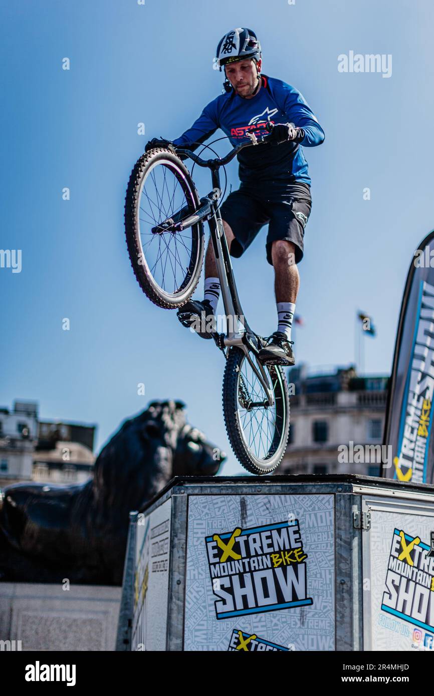 London’s iconic Trafalgar Square hosts the inaugural Ford RideLondon ...