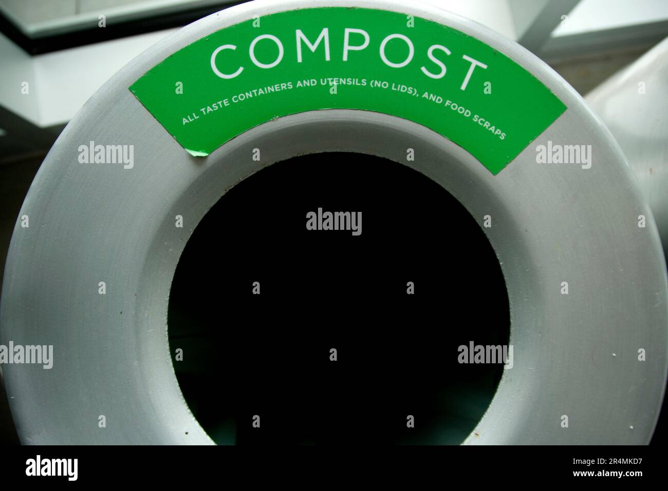 Bin sticker hi-res stock photography and images - Alamy