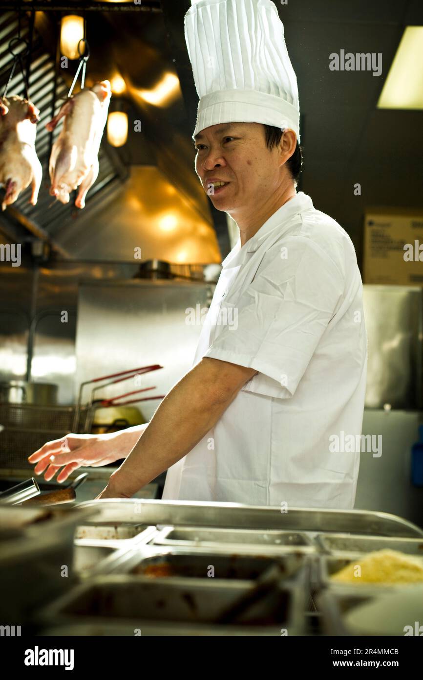 Chinese chef hi-res stock photography and images - Alamy