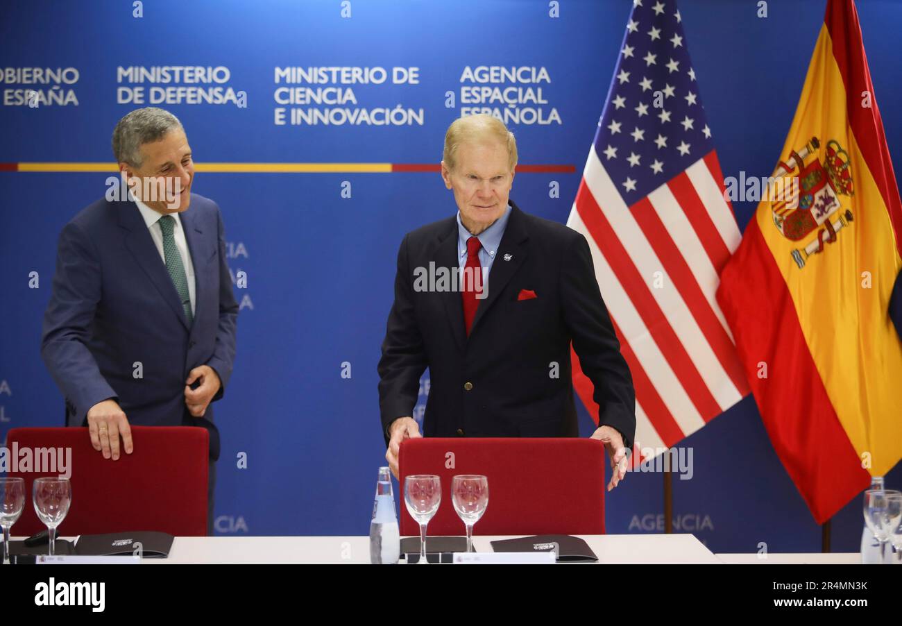 NASA Administrator Bill Nelson (right), together with the Director of ...