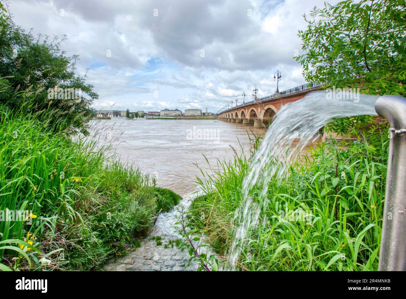 Bordeaux is a port city on the Garonne in the Gironde department in ...