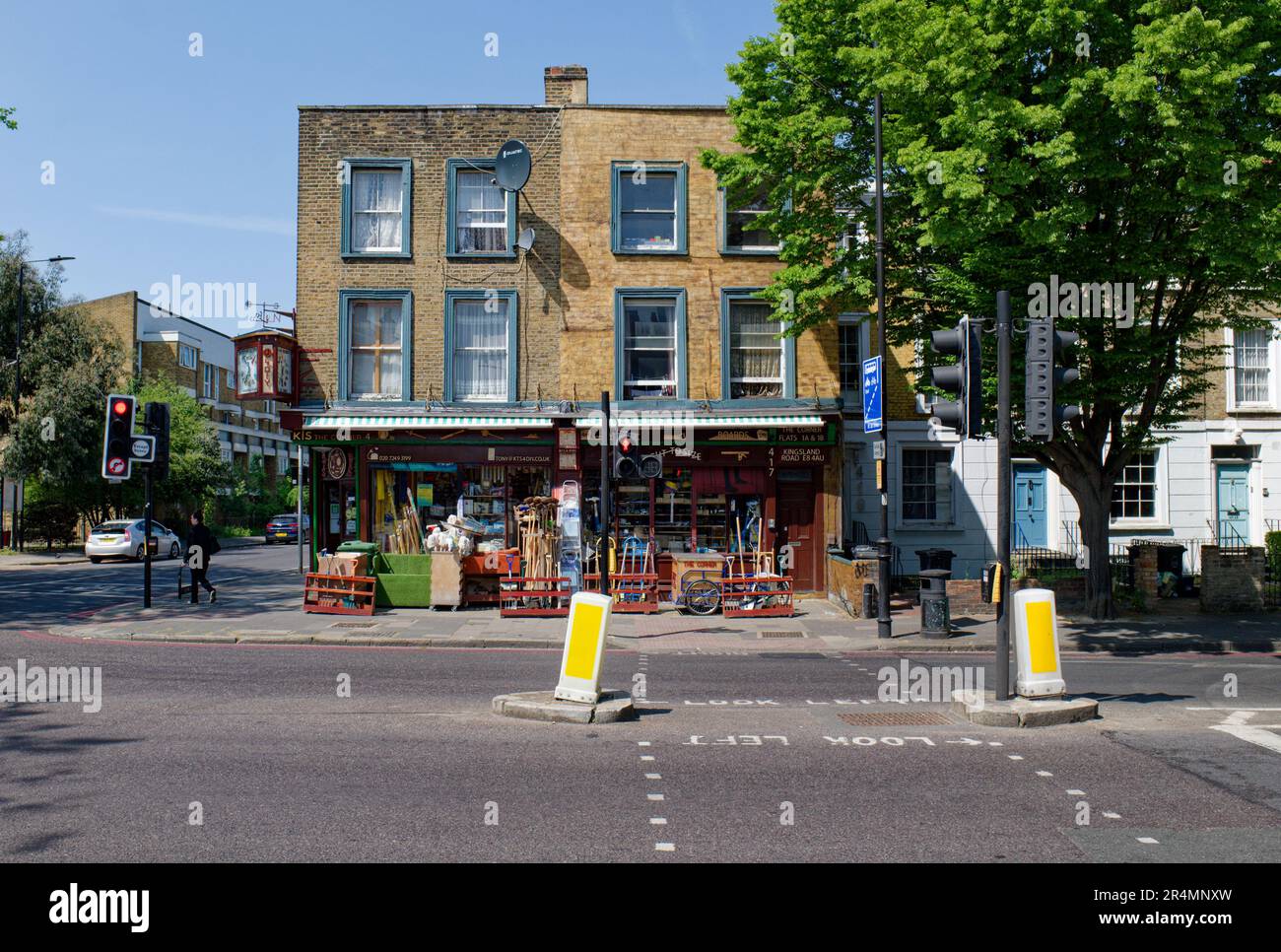 Hardware shop london hi-res stock photography and images - Alamy
