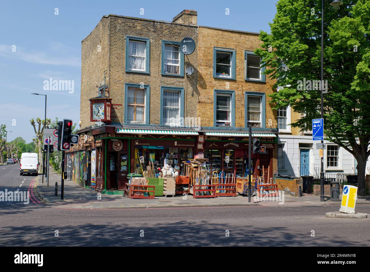 Flat fronted buildings hi-res stock photography and images - Alamy