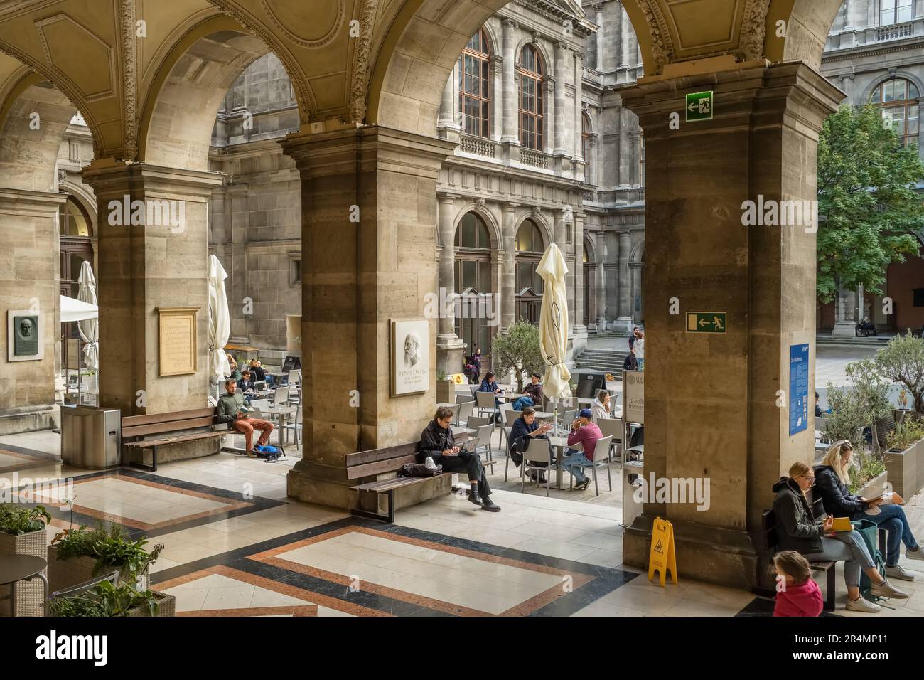 1365 vienna university hi-res stock photography and images - Alamy