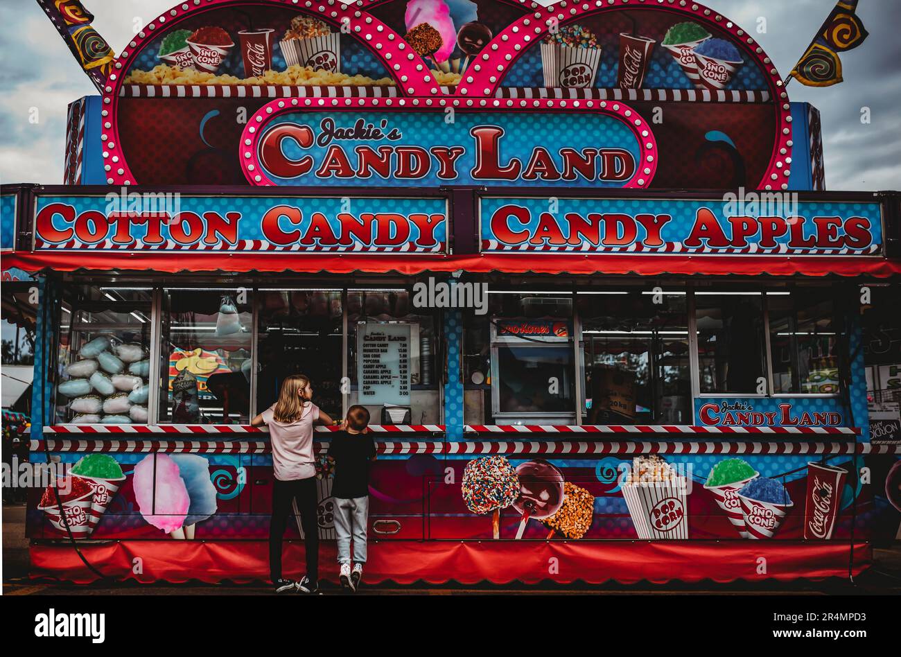 Candy buying hi-res stock photography and images - Alamy