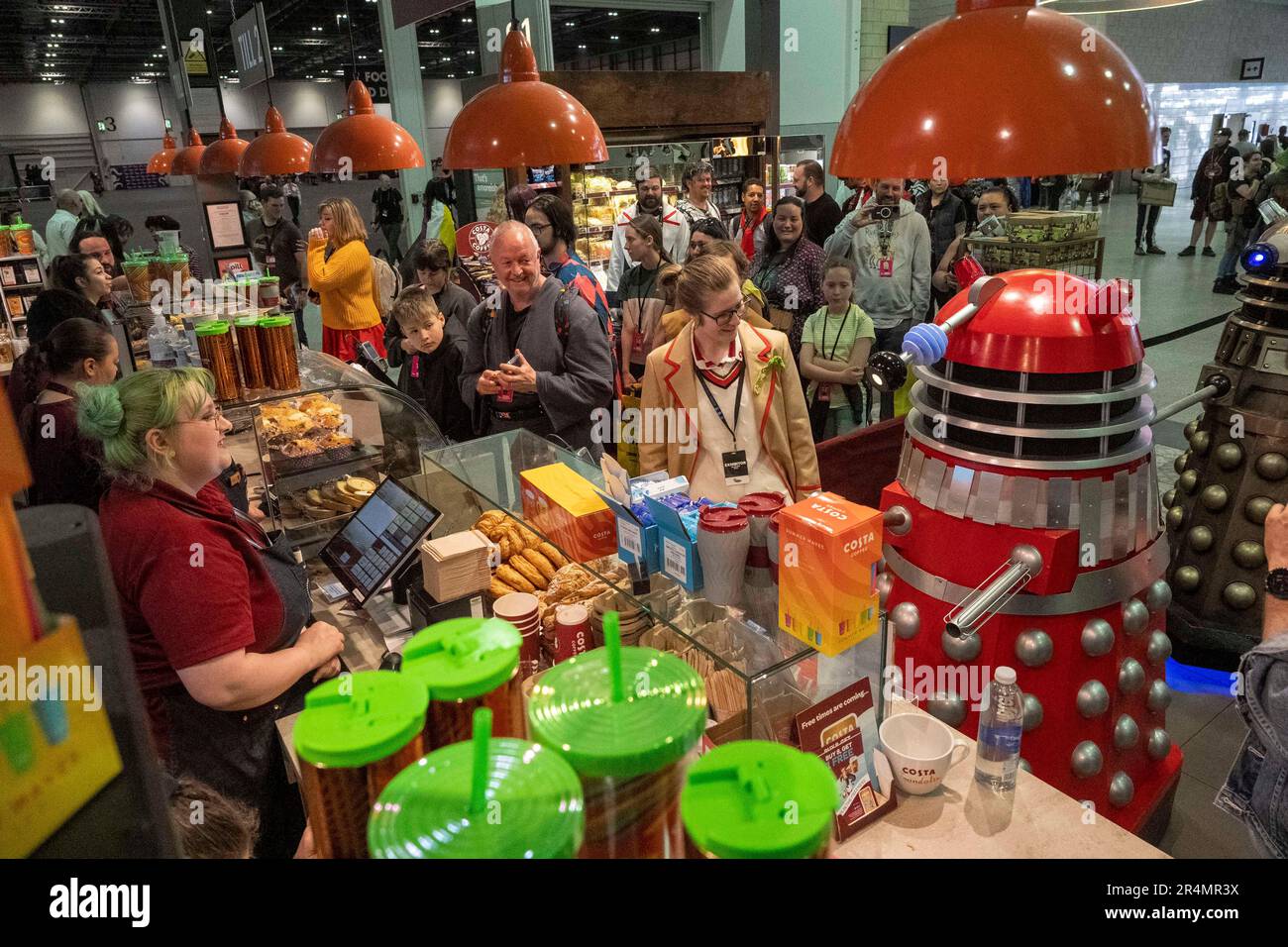 © Jeff Moore MCM Comic Con London 28th May 2023 Cos players dressed as ...