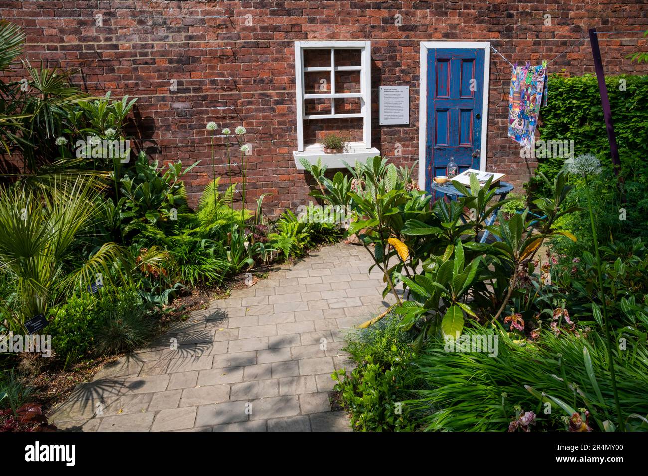 Small community yard garden at RHS Bridgewater, Worsley Greater ...