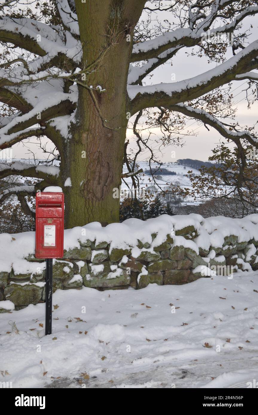 Through the snow, the mail must go Stock Photo - Alamy