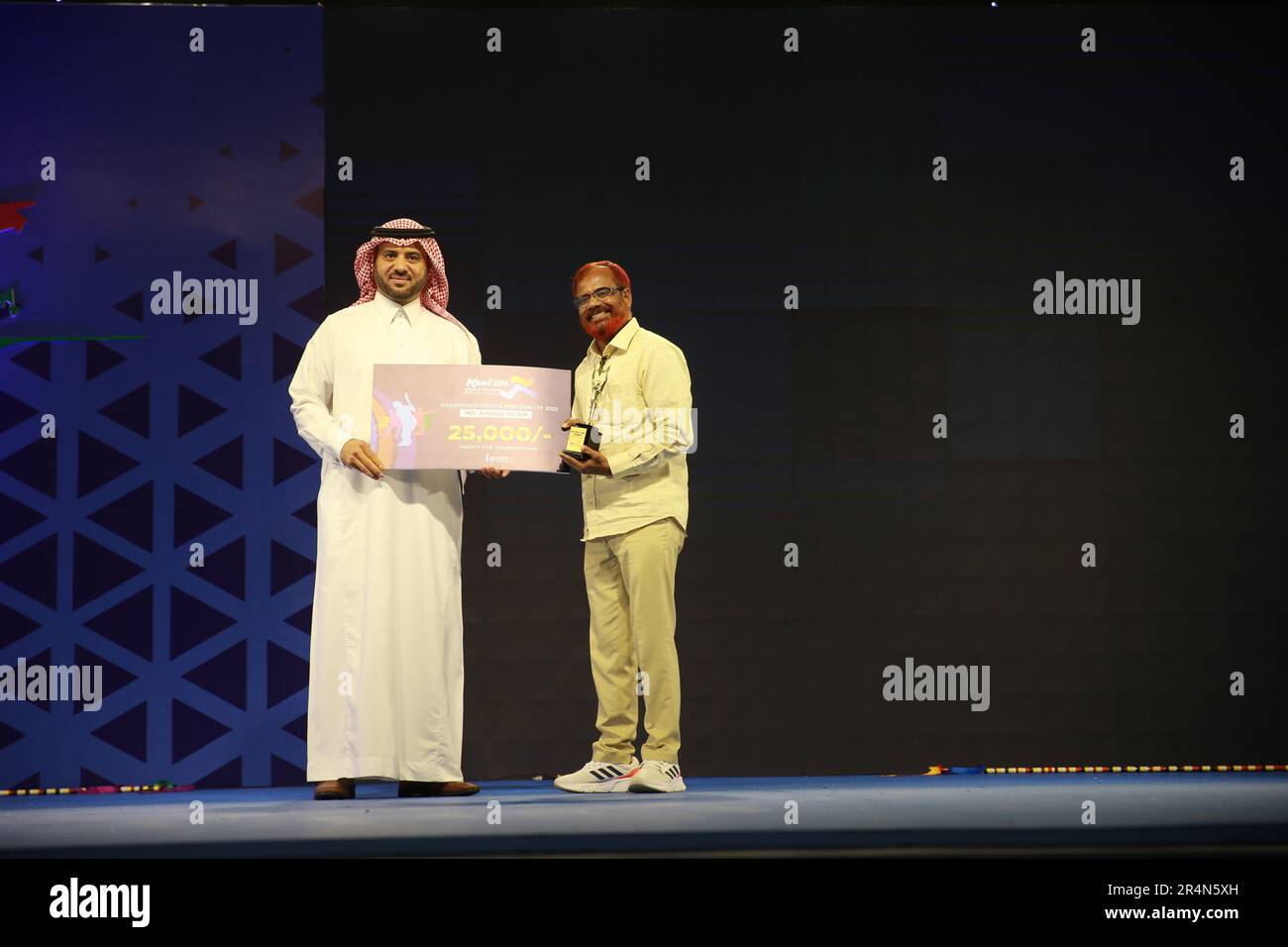 Amirul Islam (R) won the best (Grassroot level Organizer) Grassroots ...