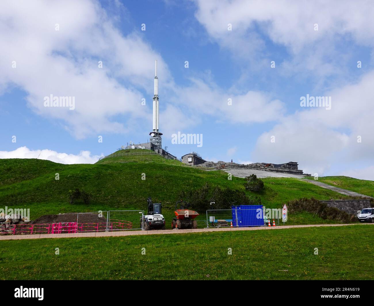 Telecommunications tower, 73 meters high, top of Puy de Dome, next to ...