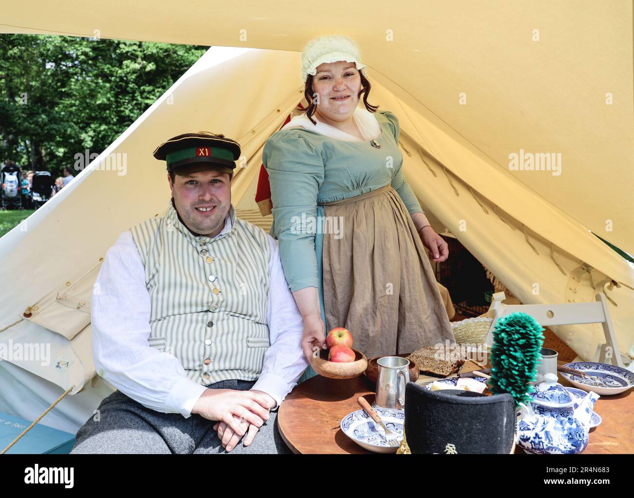 Captain lee knowles hi-res stock photography and images - Alamy