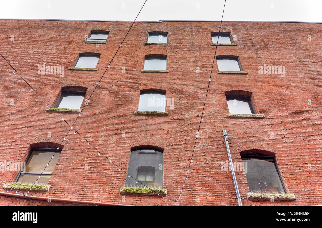 Brick wall of histrical office building in downtown of Vancouver Stock ...
