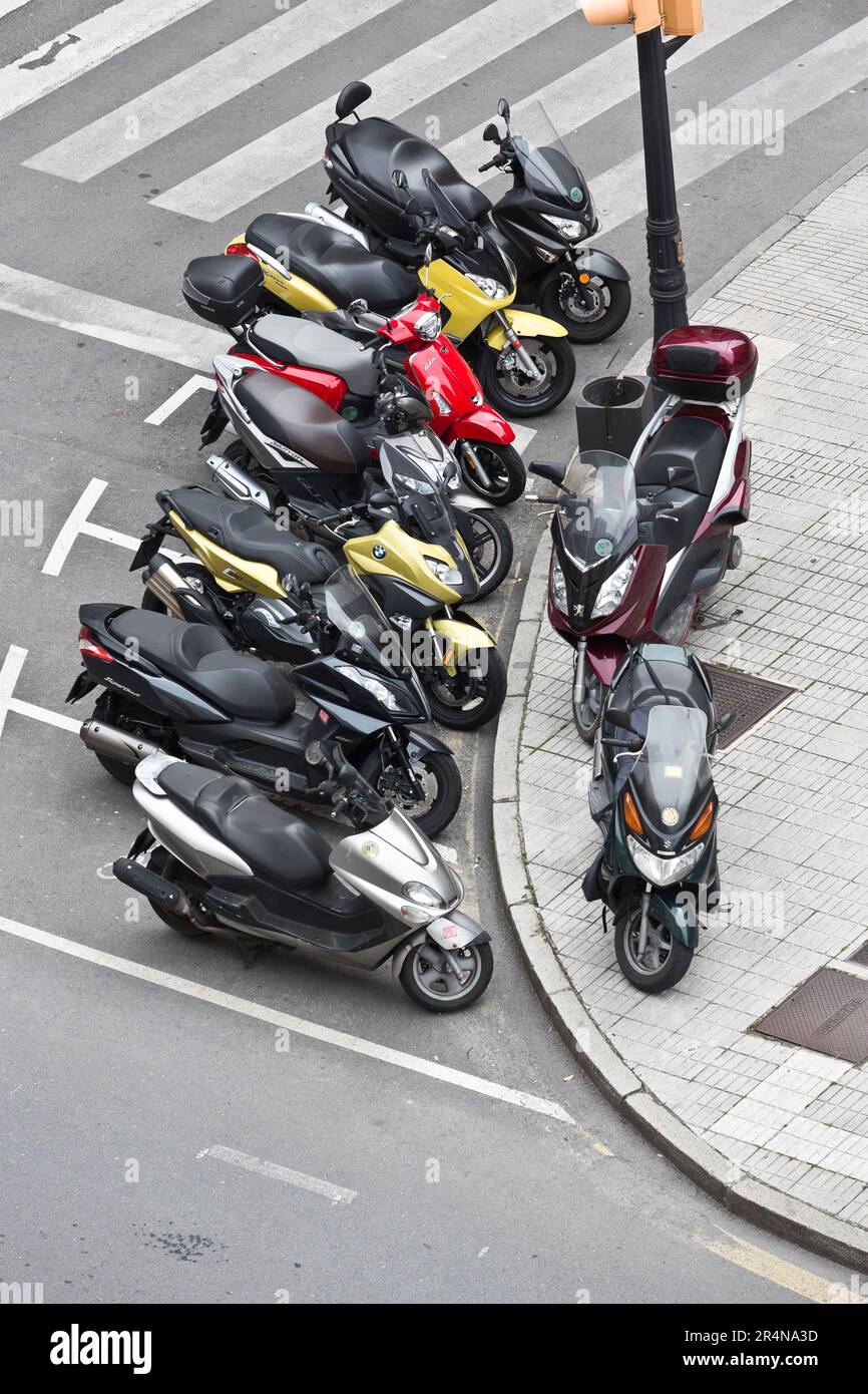 Motorcycles parking pavement hi-res stock photography and images - Alamy