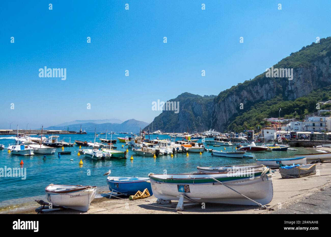Isla de capri italia hi-res stock photography and images - Alamy