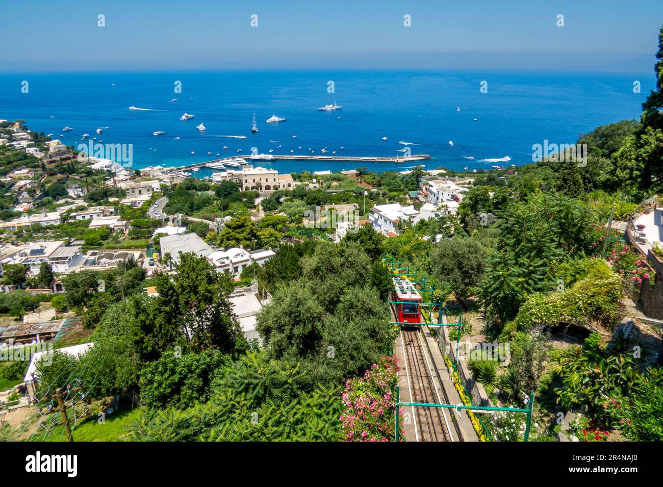 Marina isla grande de capri italia hi-res stock photography and images ...