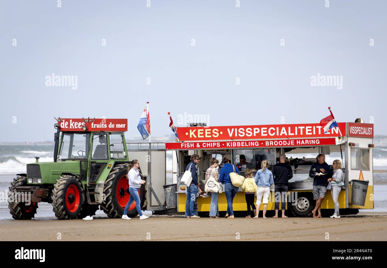 BLOEMENDAAL AAN ZEE - Day trippers on the beach on Whit Monday. Many ...