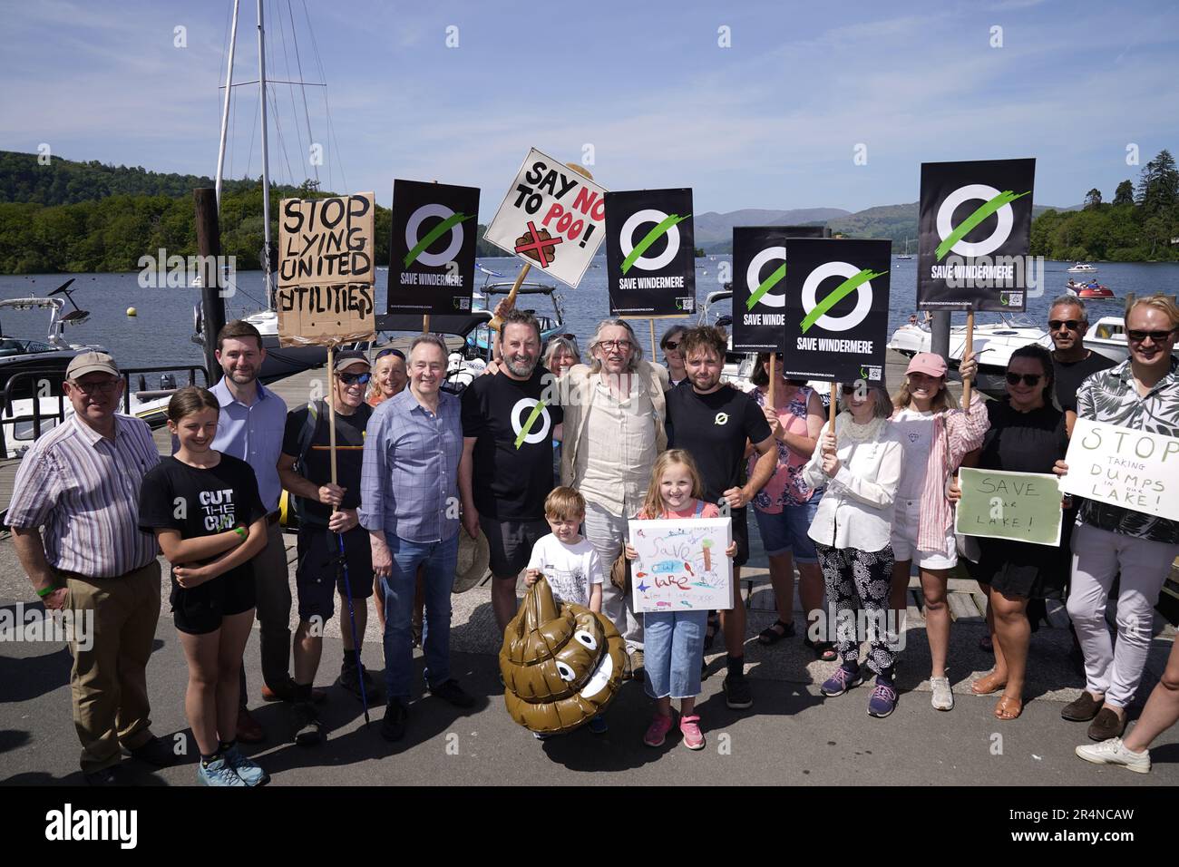 (left to right) Paul Whitehouse, Lee Mack, Steve Coogan and founder ...