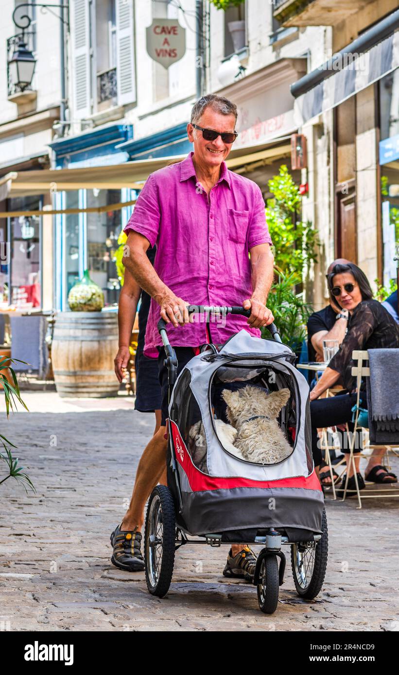 Man pushing pram hi-res stock photography and images - Alamy