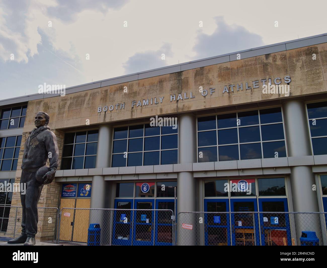 Kansas basketball allen field house hi-res stock photography and images ...