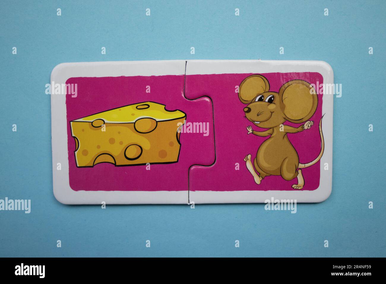 Picture puzzles superimposed on a blue background. Mouse and cheese ...