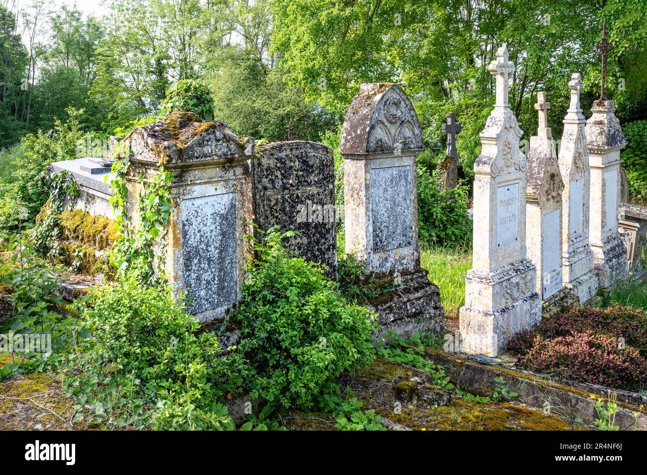 The cemetery of Saint-Hilaire at Marville dates back to Merovingian ...
