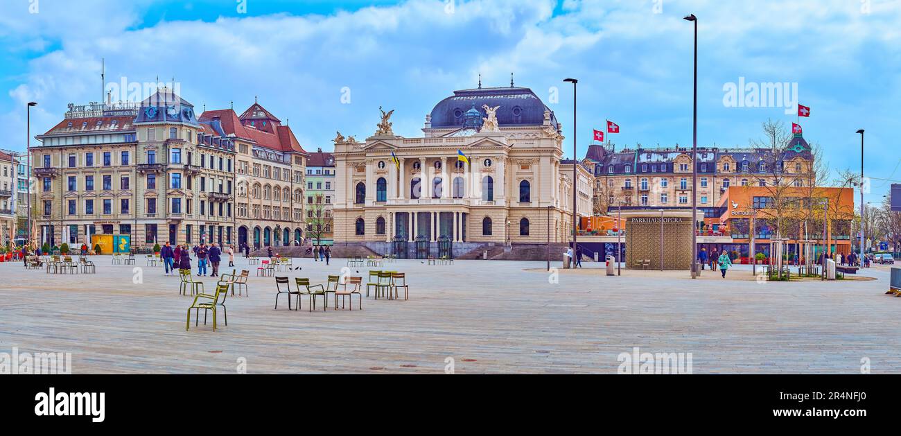 ZURICH, SWITZERLAND - APRIL 3, 2022: Panorama of Sechselautenplatz ...
