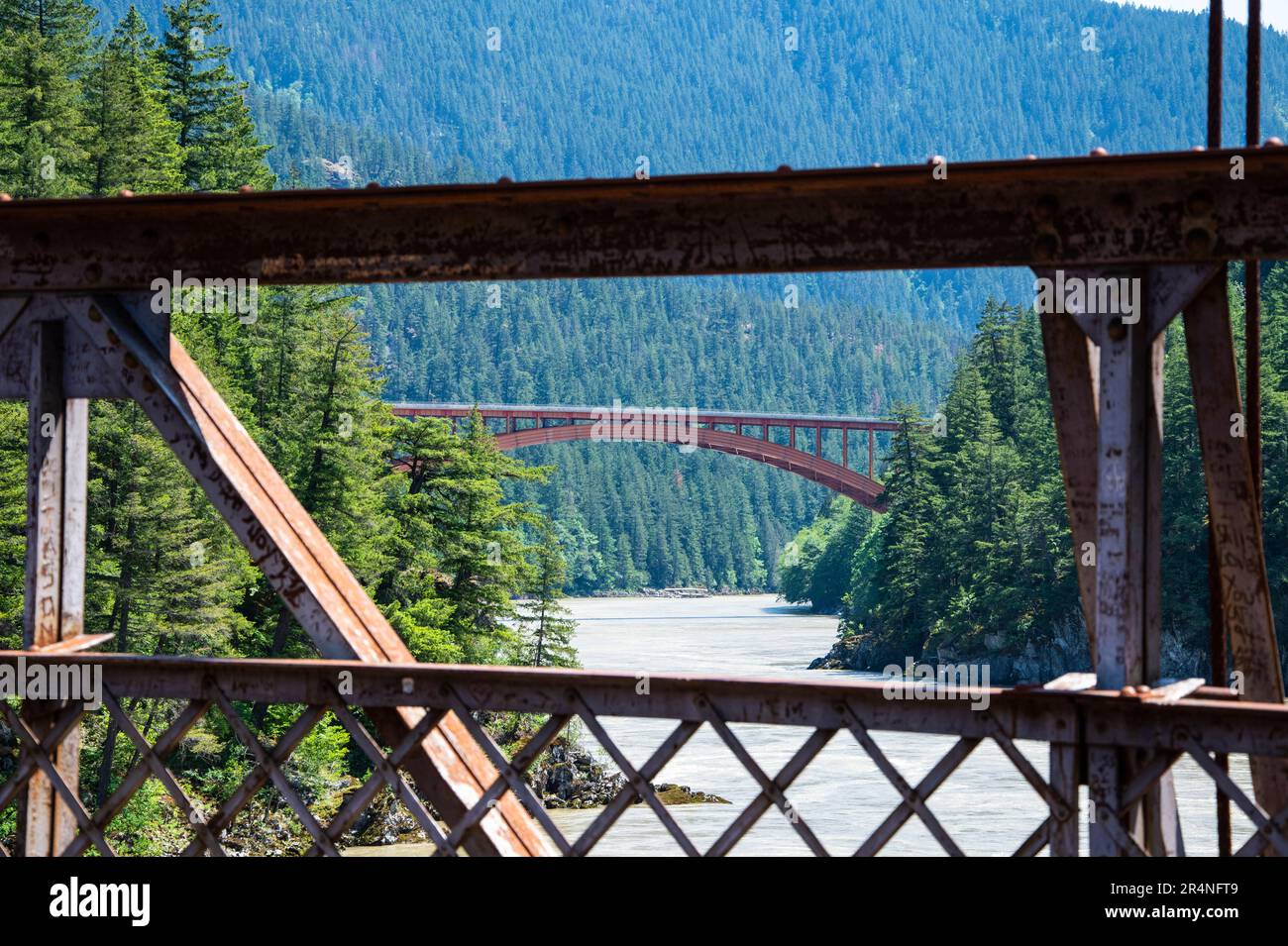 Alexandra Bridge taken from the historic Alexander Bridge in Spuzzum ...