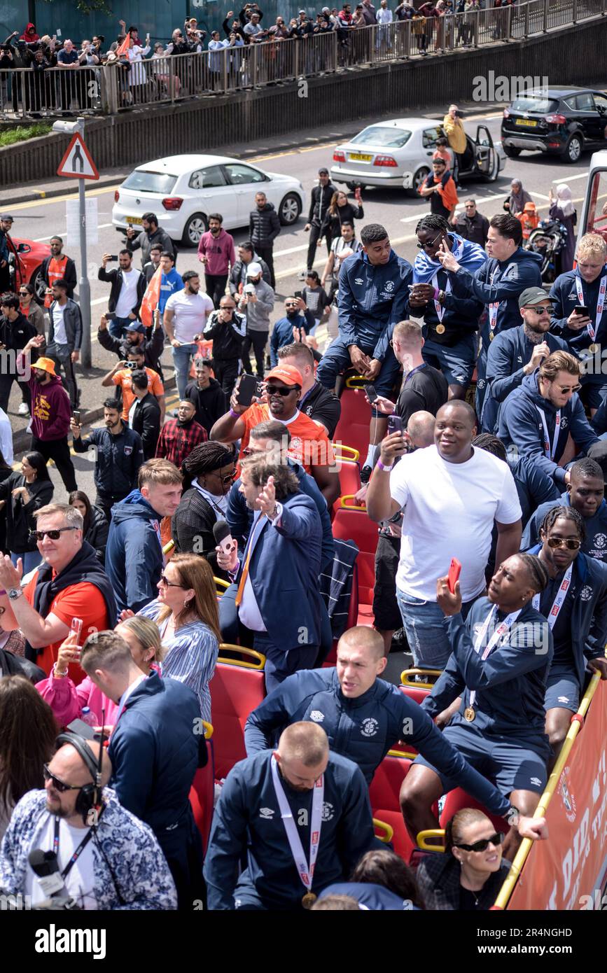 Luton, UK. 29th May, 2023. Thousands of football fans are packing the ...