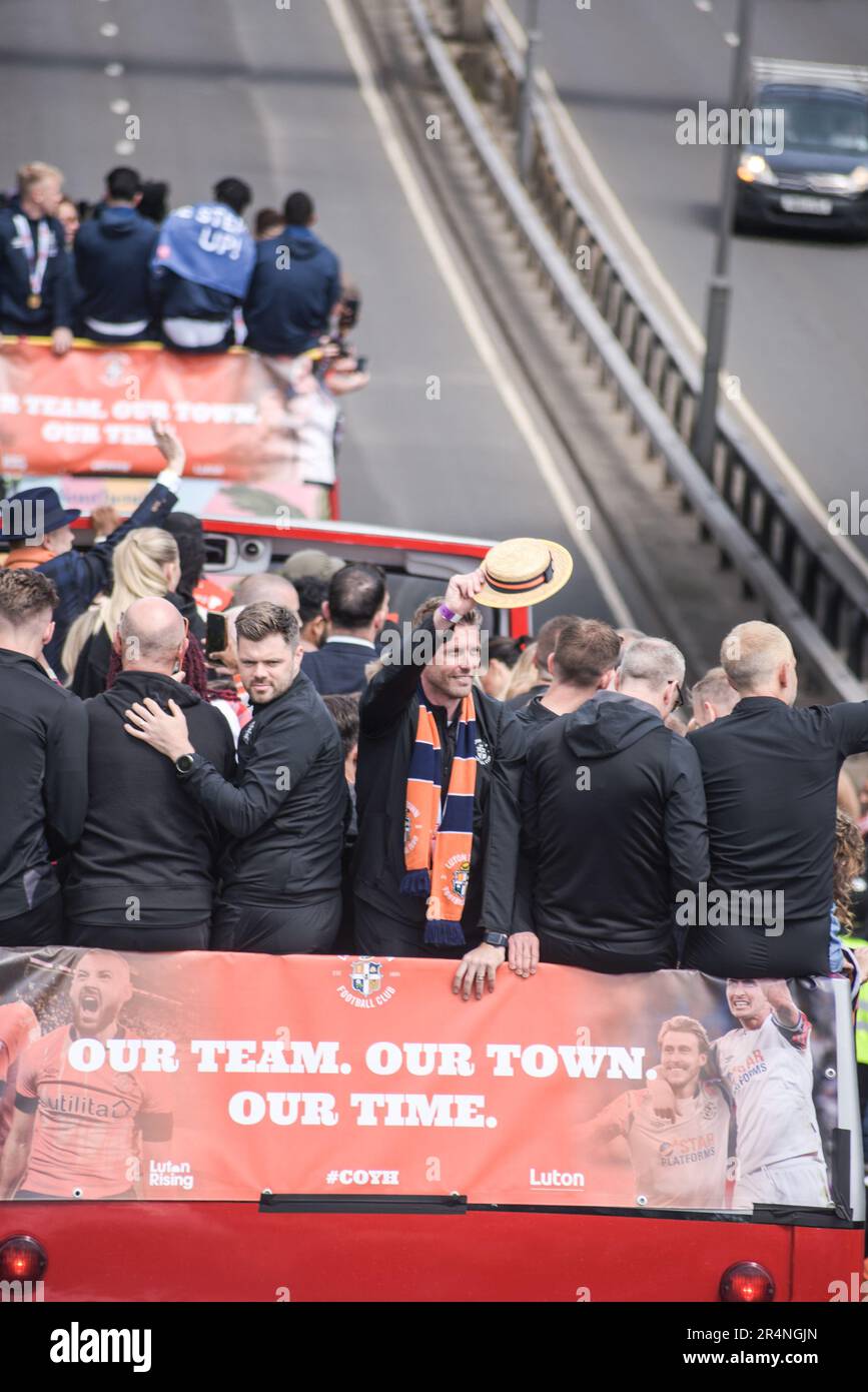 Luton, UK. 29th May, 2023. Thousands of football fans are packing the ...