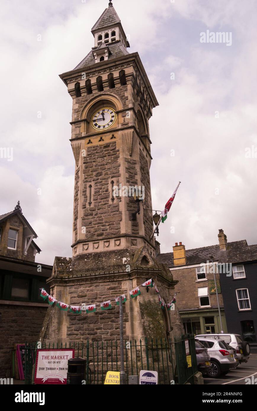 High victorian gothic tall square tower hi-res stock photography and ...