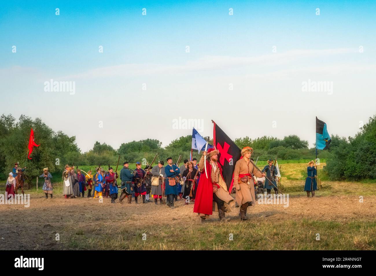 Medieval knights going war hi-res stock photography and images - Alamy