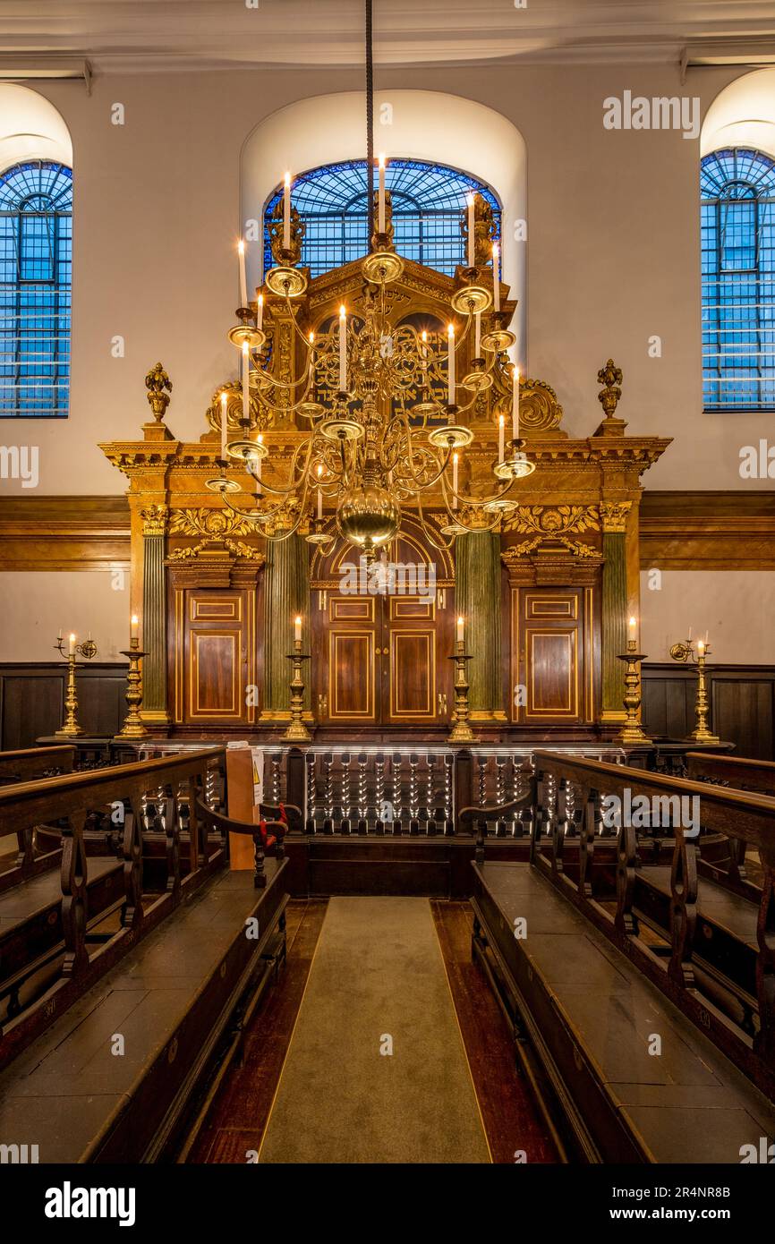 Bevis Marks Synagogue (London) the UK's oldest continually operating ...