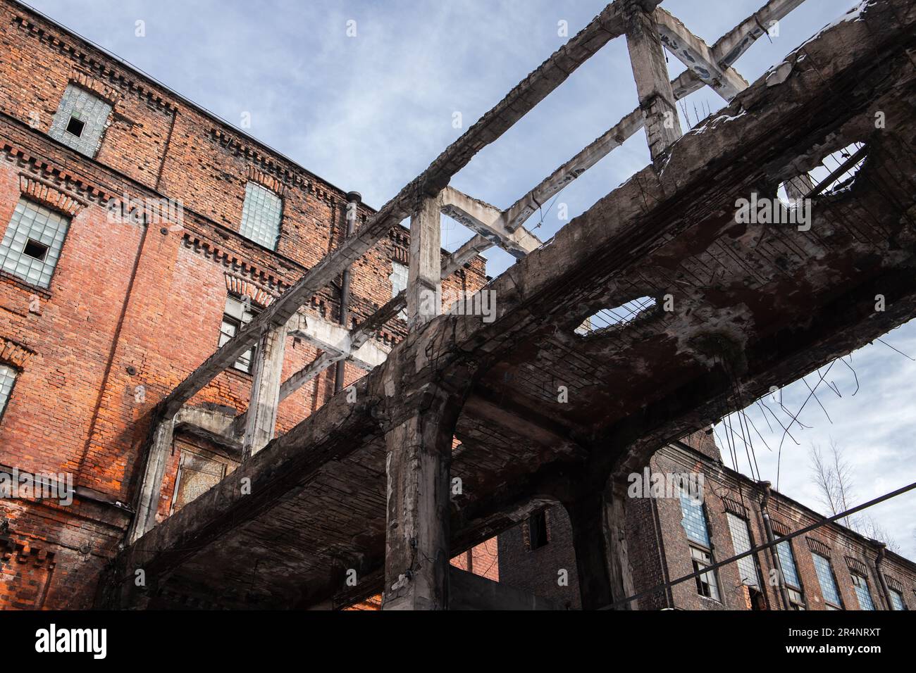 Old brick industrial building exterior hi-res stock photography and ...