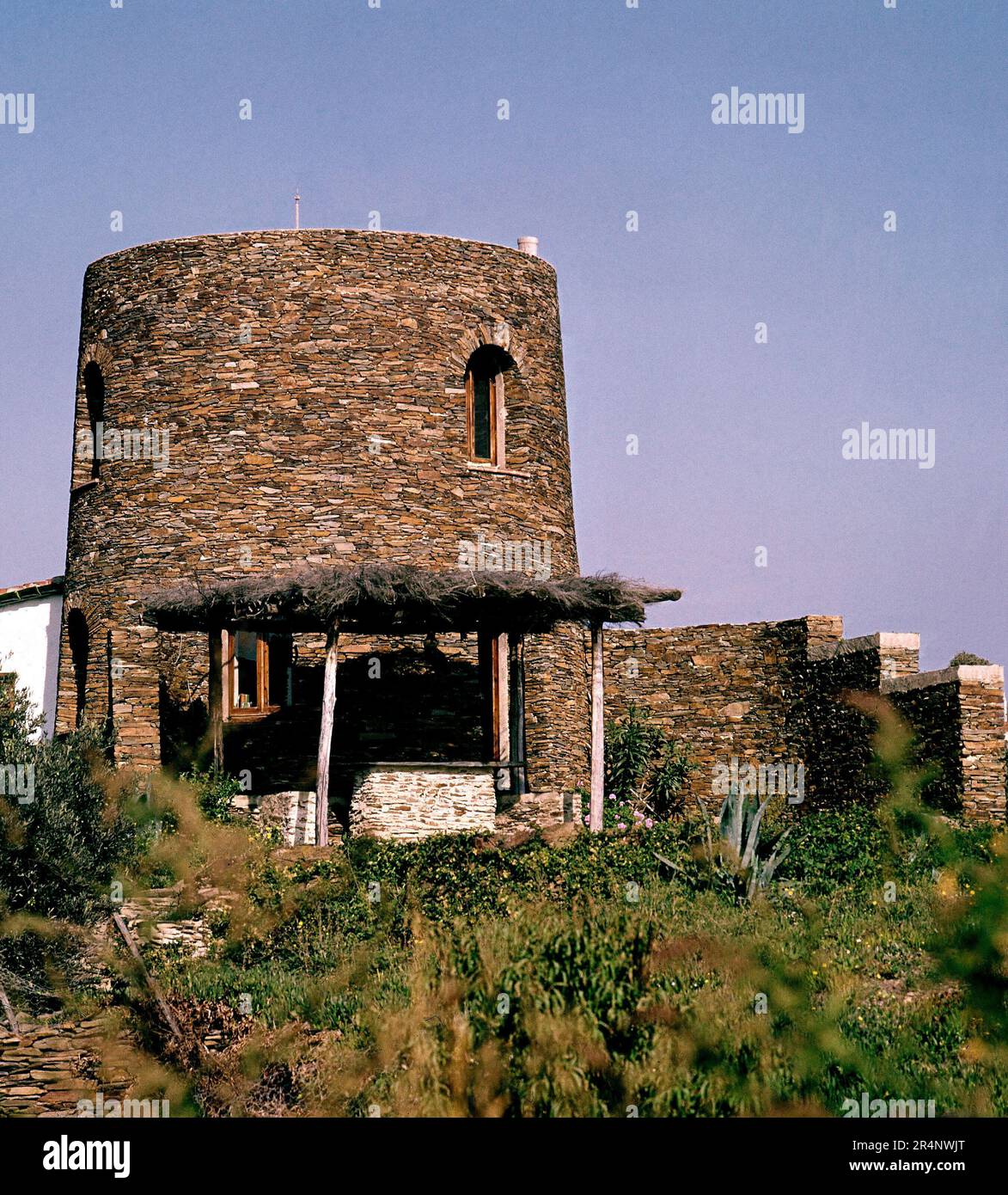 Edificio circular circular hi-res stock photography and images - Alamy