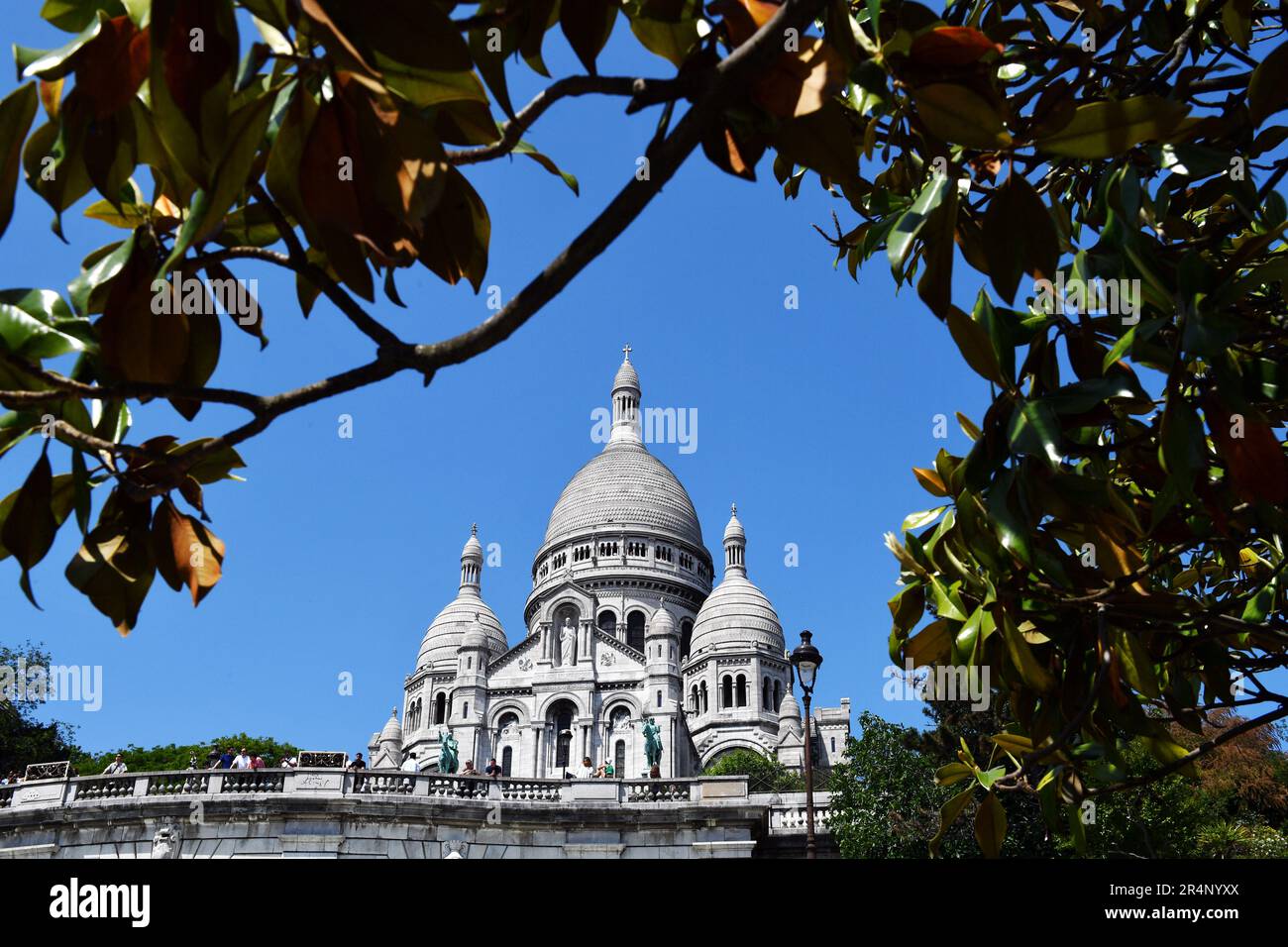 Sacré Coeur Basilica - Montmartre - Paris - France Stock Photo - Alamy