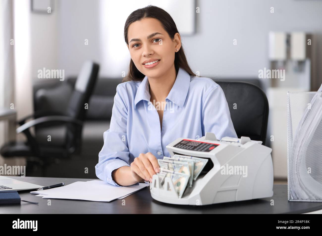 Female bank manager using hi-res stock photography and images - Alamy