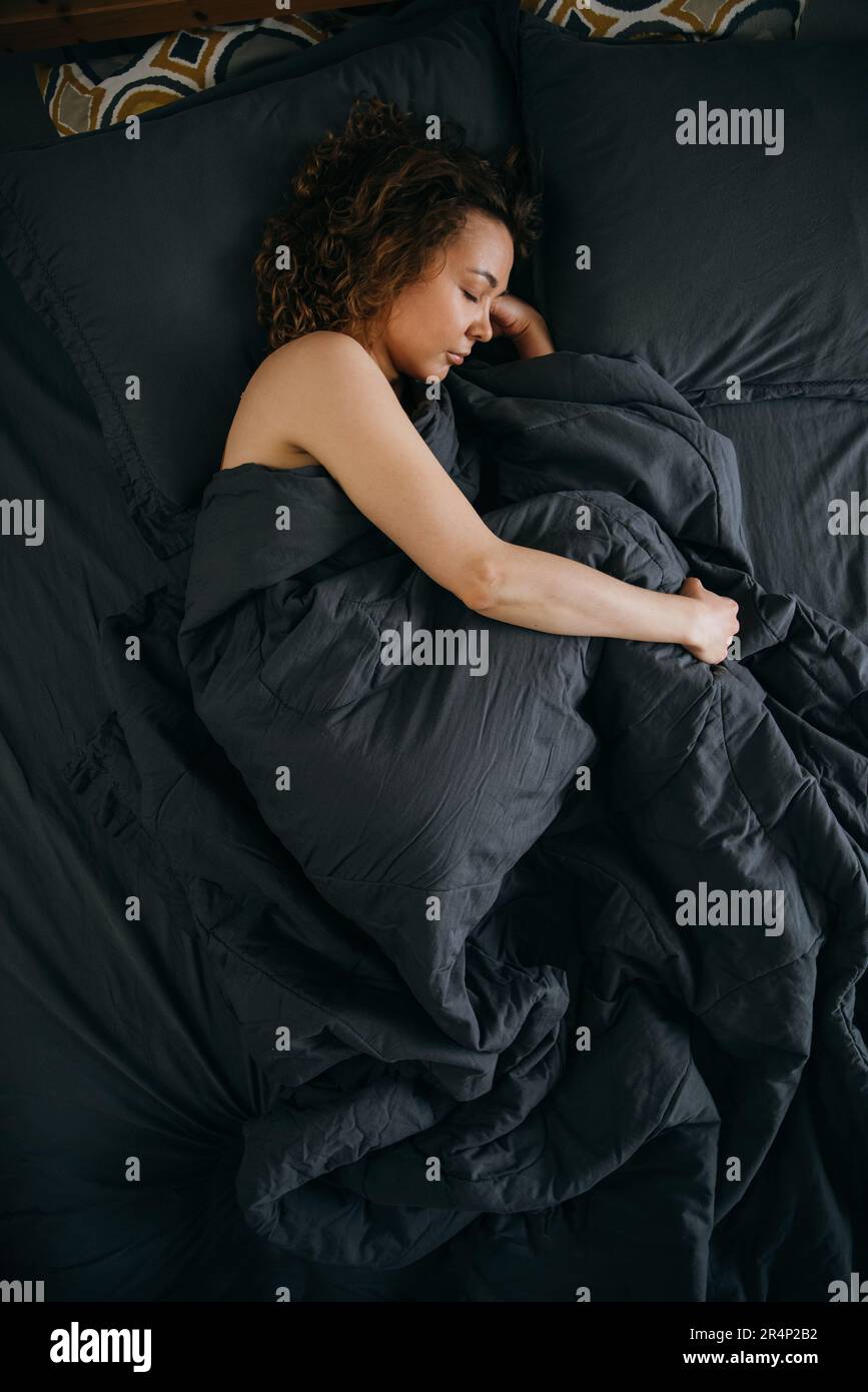Fetal position lying hi-res stock photography and images - Alamy