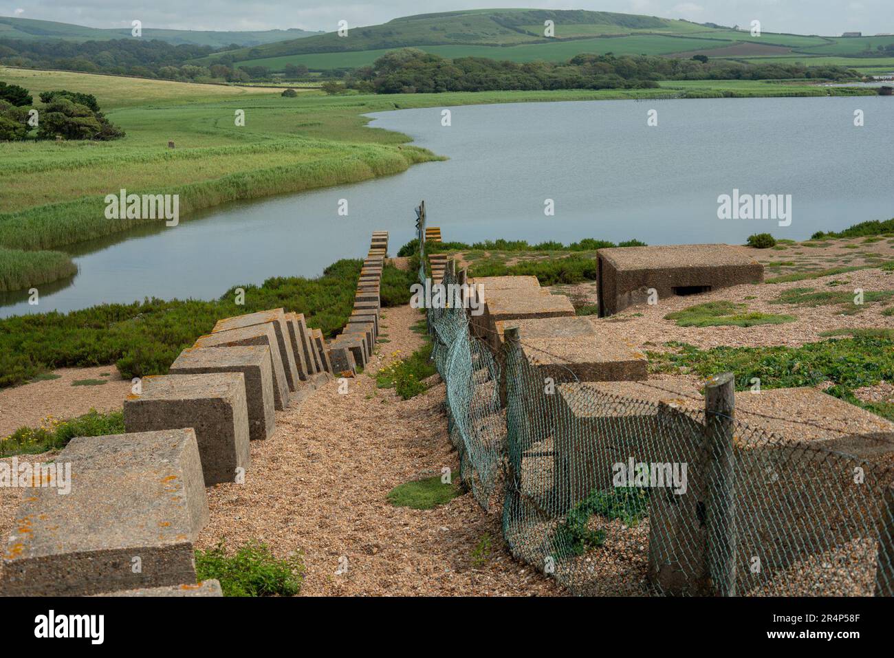 Dragons teeth anti tank defences hi-res stock photography and images ...