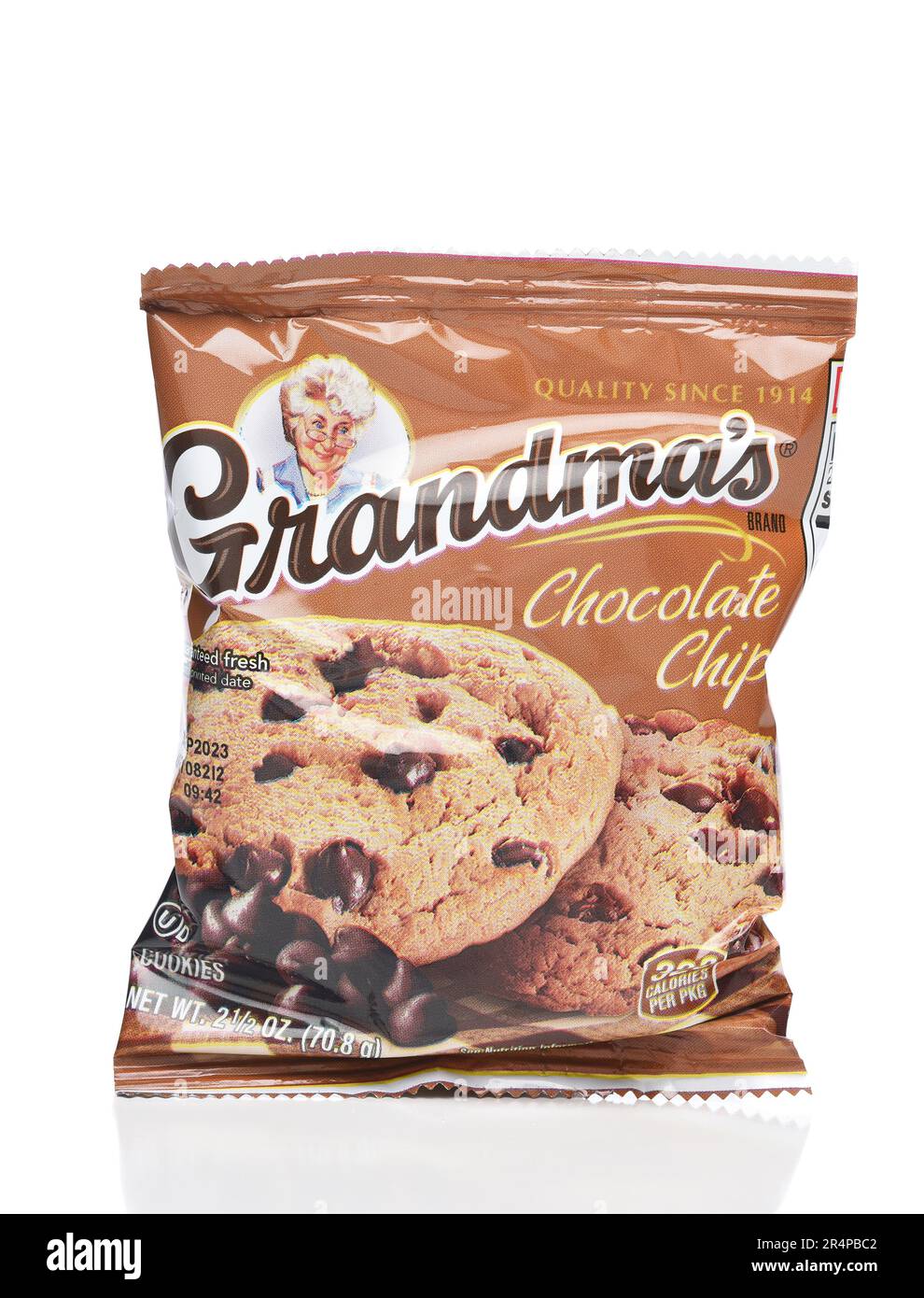 White chip bag hi-res stock photography and images - Alamy