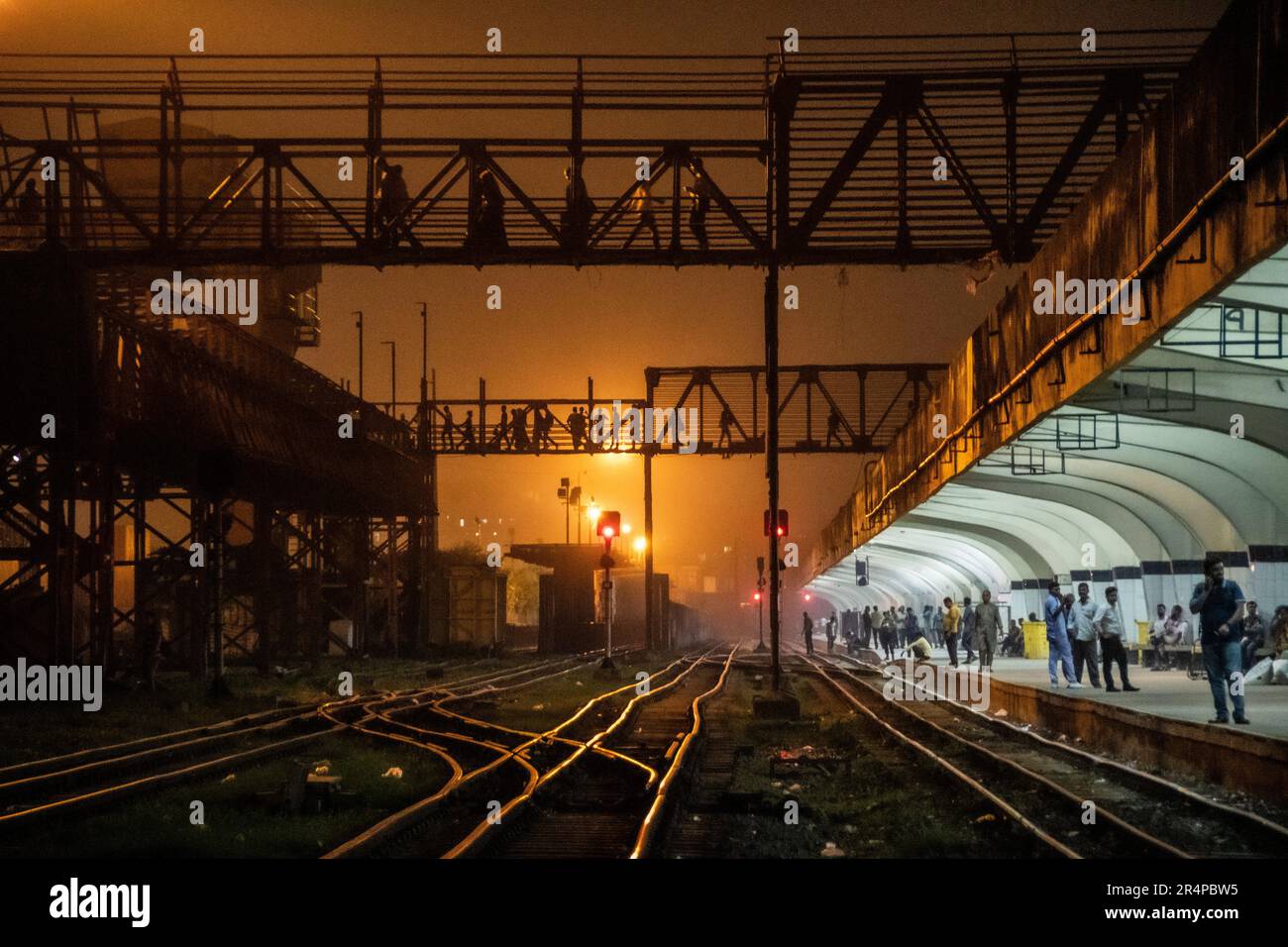 Dhaka Railway Station tracks by night, Dhaka, Bangladesh Stock Photo - Alamy