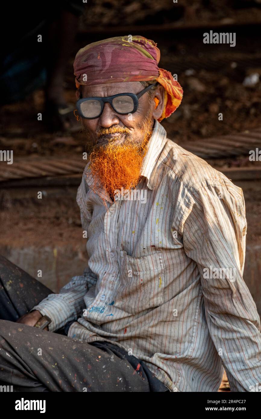 A portrait of a worker in the Shipyards of Old Dhaka, Bangladesh Stock ...