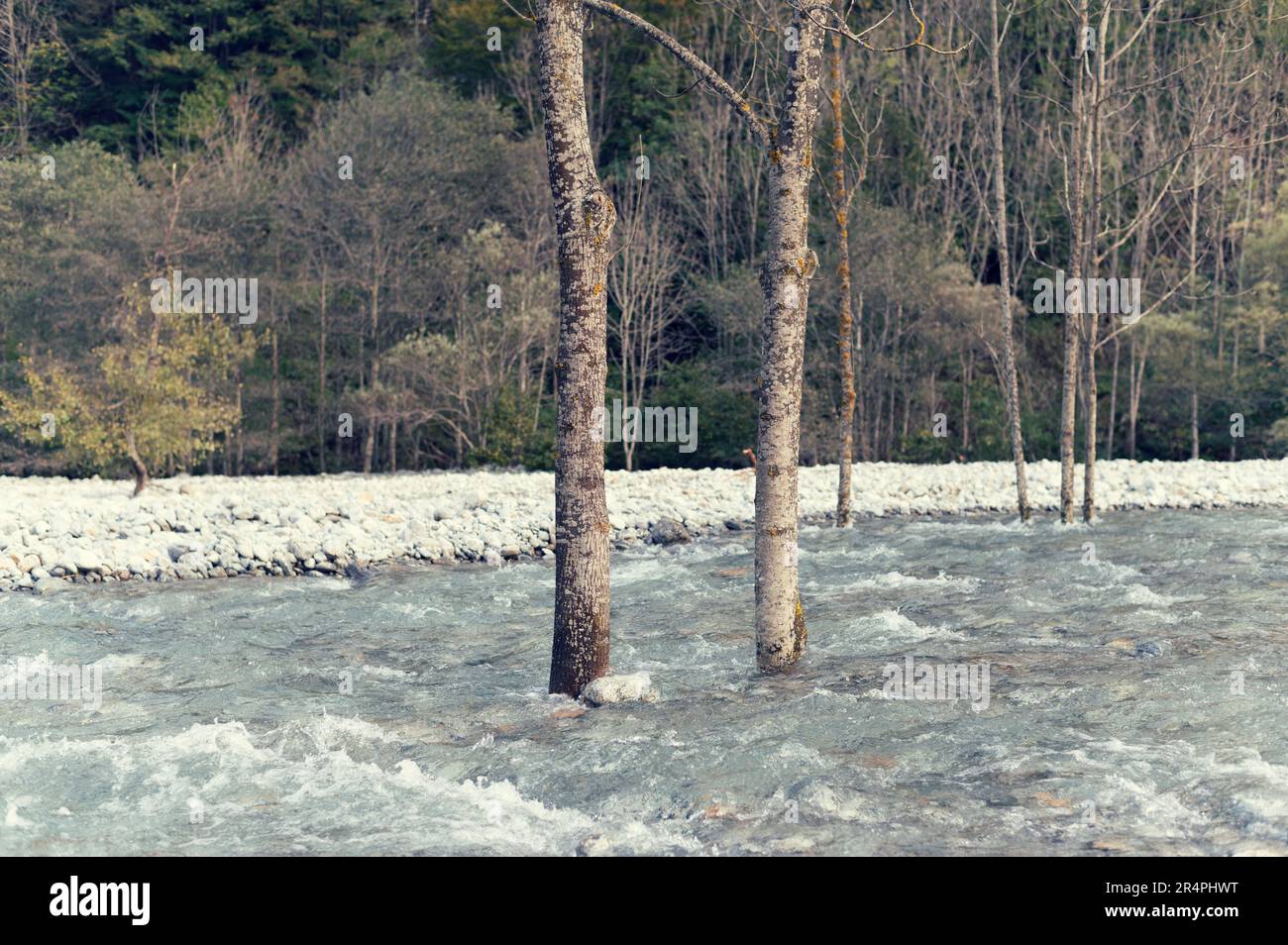 Weather flooding disaster hi-res stock photography and images - Alamy